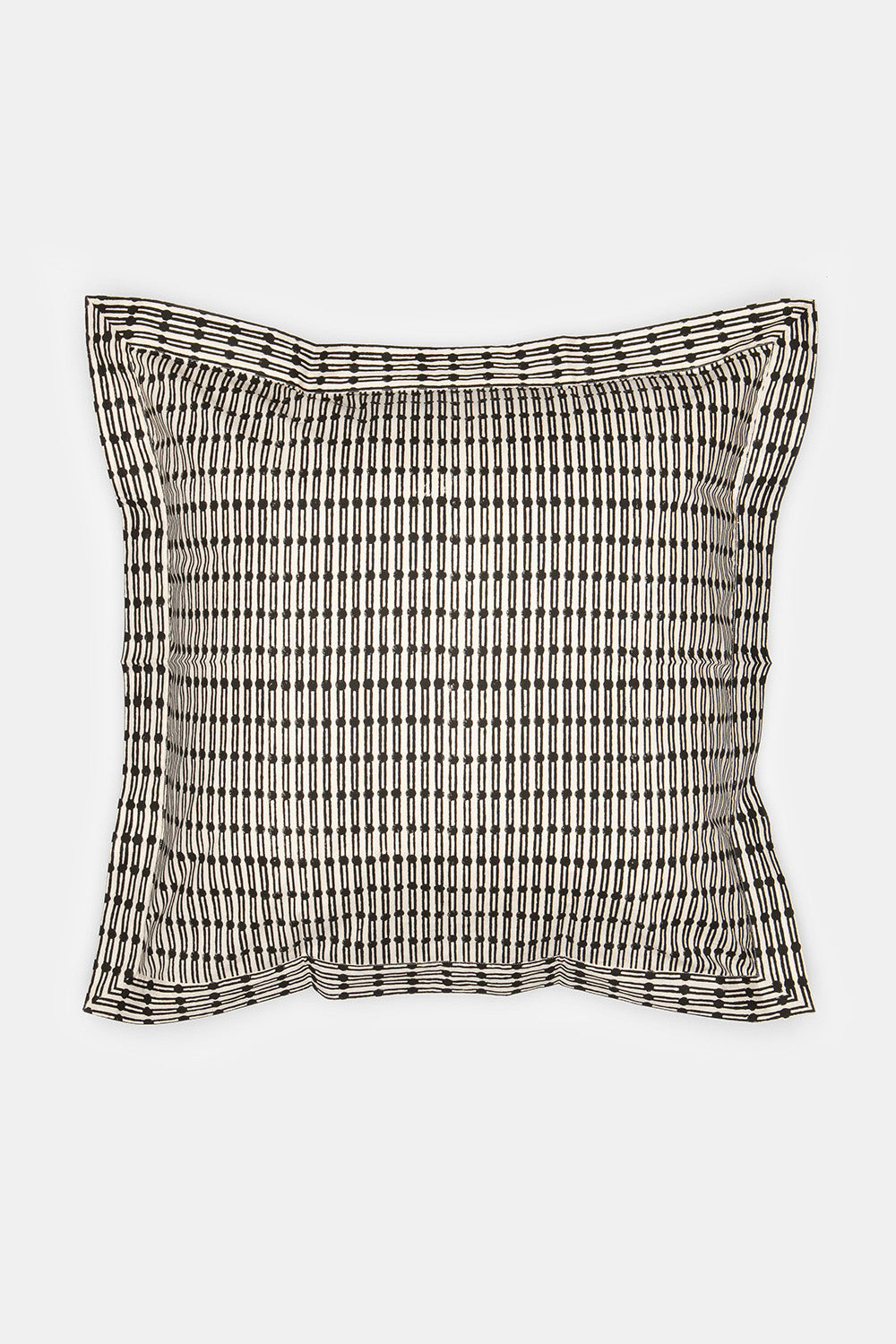 Cotton Euro Sham In Natural And Black Jacobsen